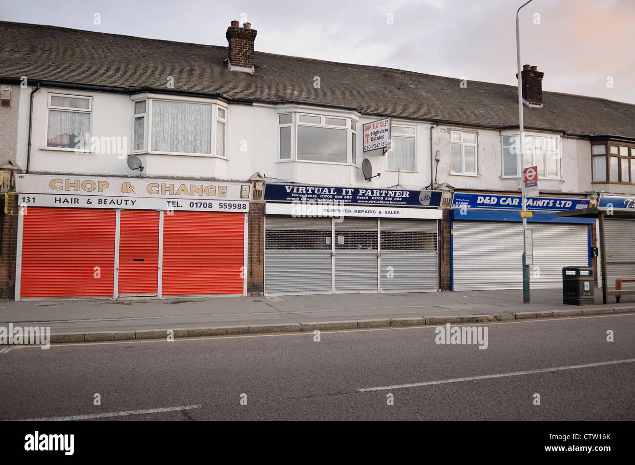 Shopfront shutters hi-res stock photography and images - Alamy
