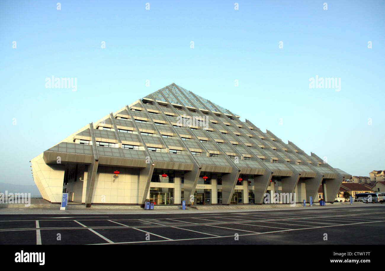 Terminal architecture hi-res stock photography and images - Alamy