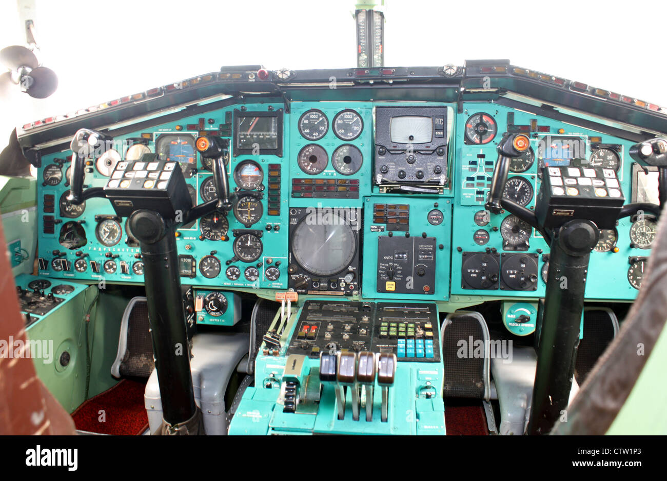 Tupolev Tu-144D cockpit Stock Photo - Alamy