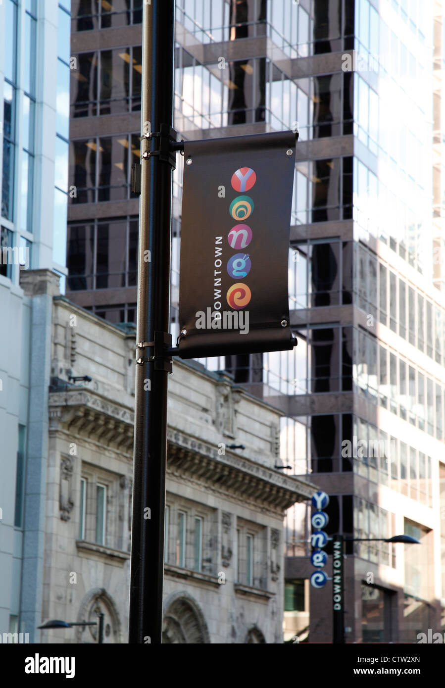 Yonge street sign hi-res stock photography and images - Alamy