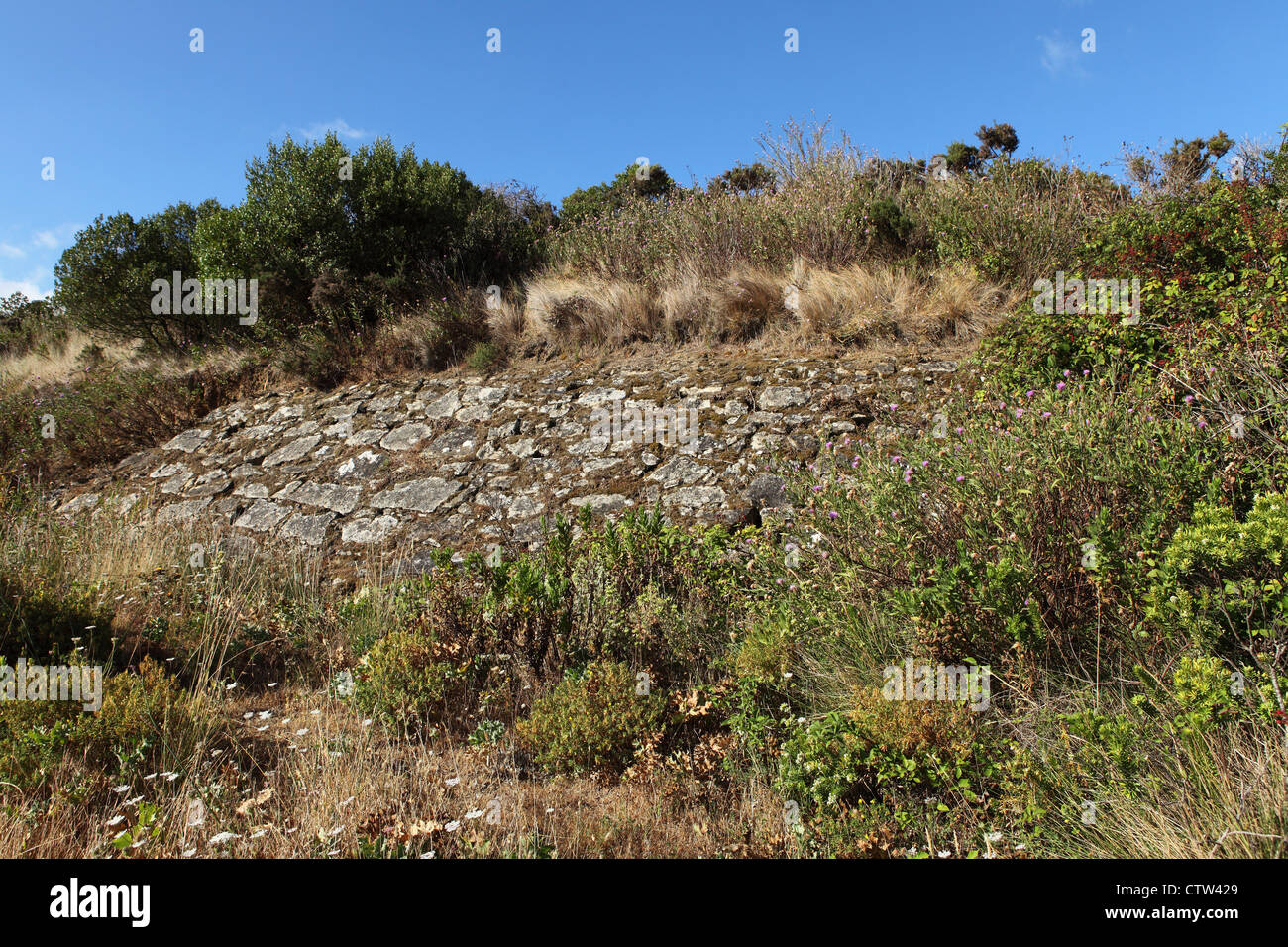 Stone traverse wall within Forte Novo da Ordasqueira on the Lines of ...