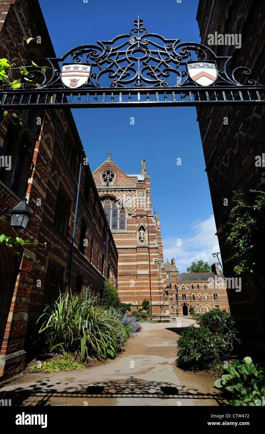 Oxford university gate entrance hi-res stock photography and images - Alamy
