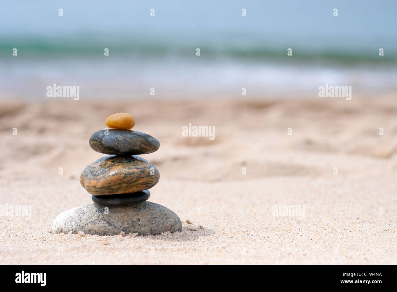 Gray beach sand pile hi-res stock photography and images - Alamy