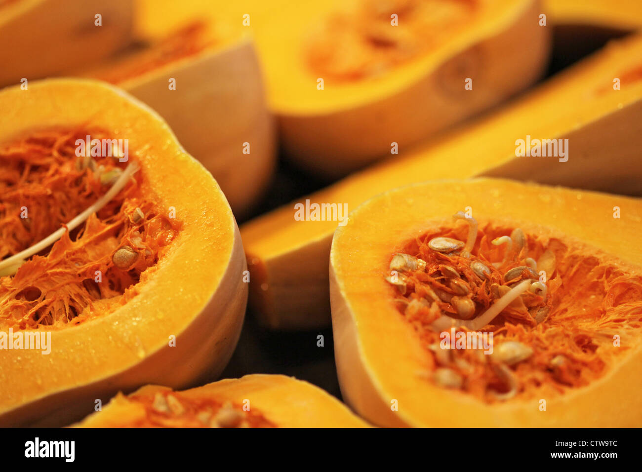bright orange butternut squash cut in half Stock Photo - Alamy
