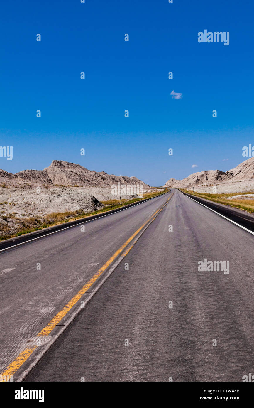 Road through the Buffalo Gap National Grasslands in the South Dakota ...