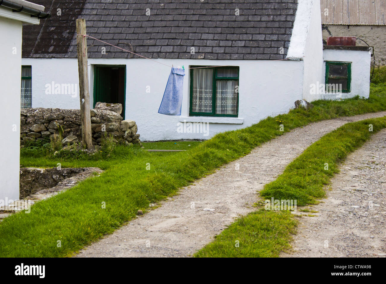 Irish clothes line hi-res stock photography and images - Alamy