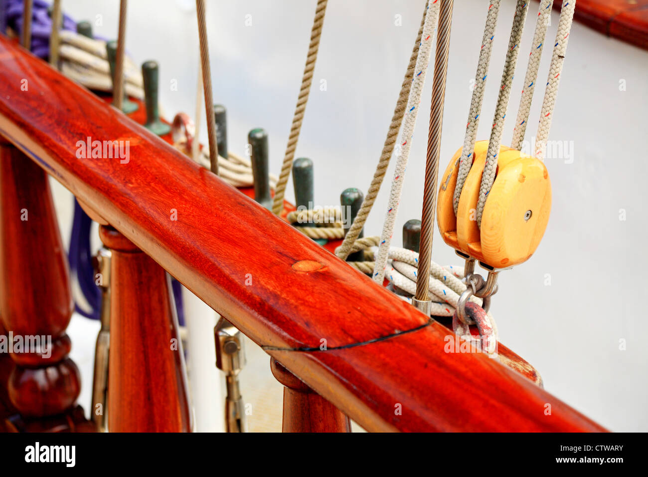 Ship rigging rope on old yacht vintage Stock Photo - Alamy