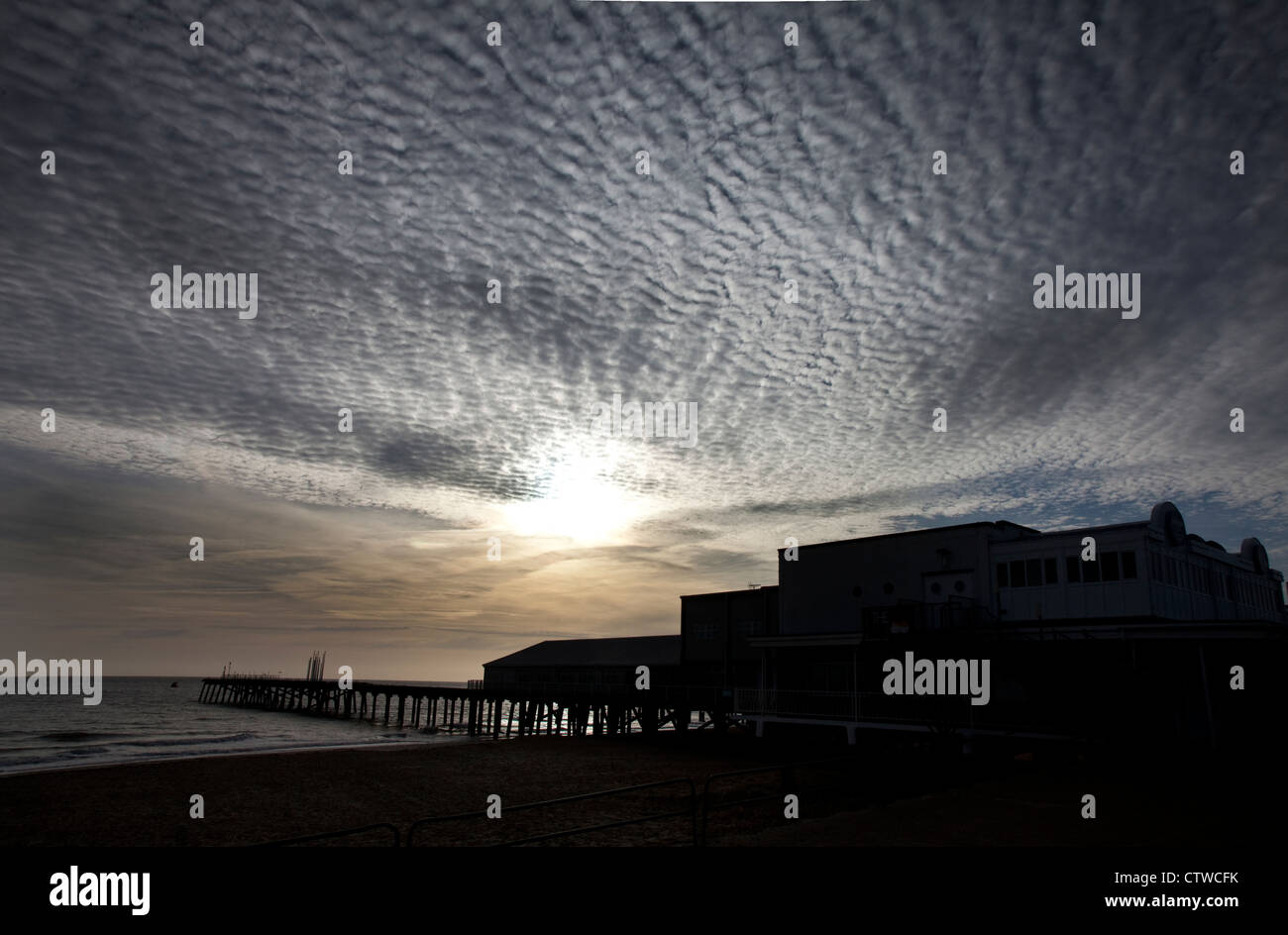 Lowestoft south pier hi-res stock photography and images - Alamy