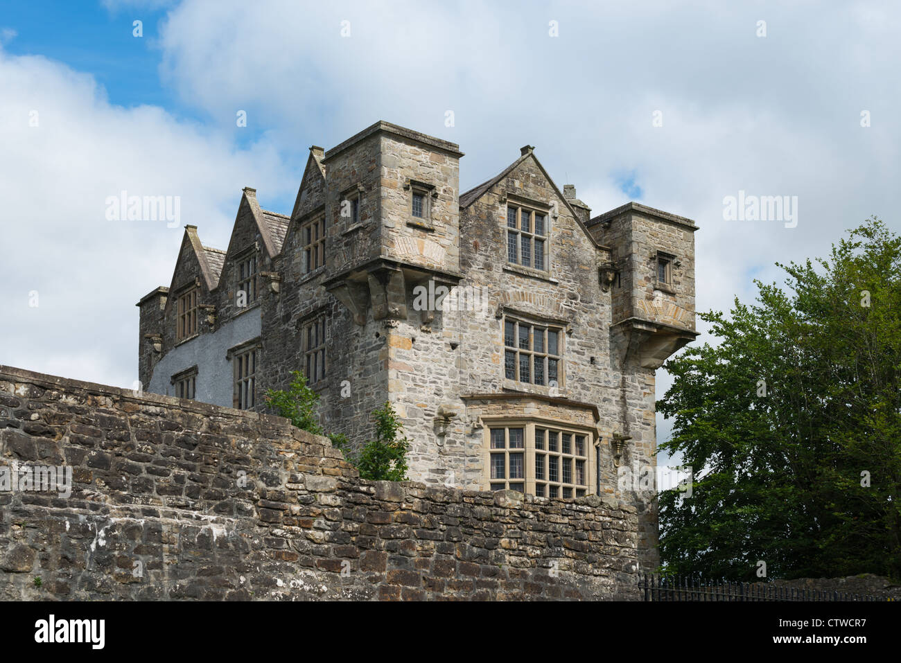 Donegal castle hi-res stock photography and images - Alamy