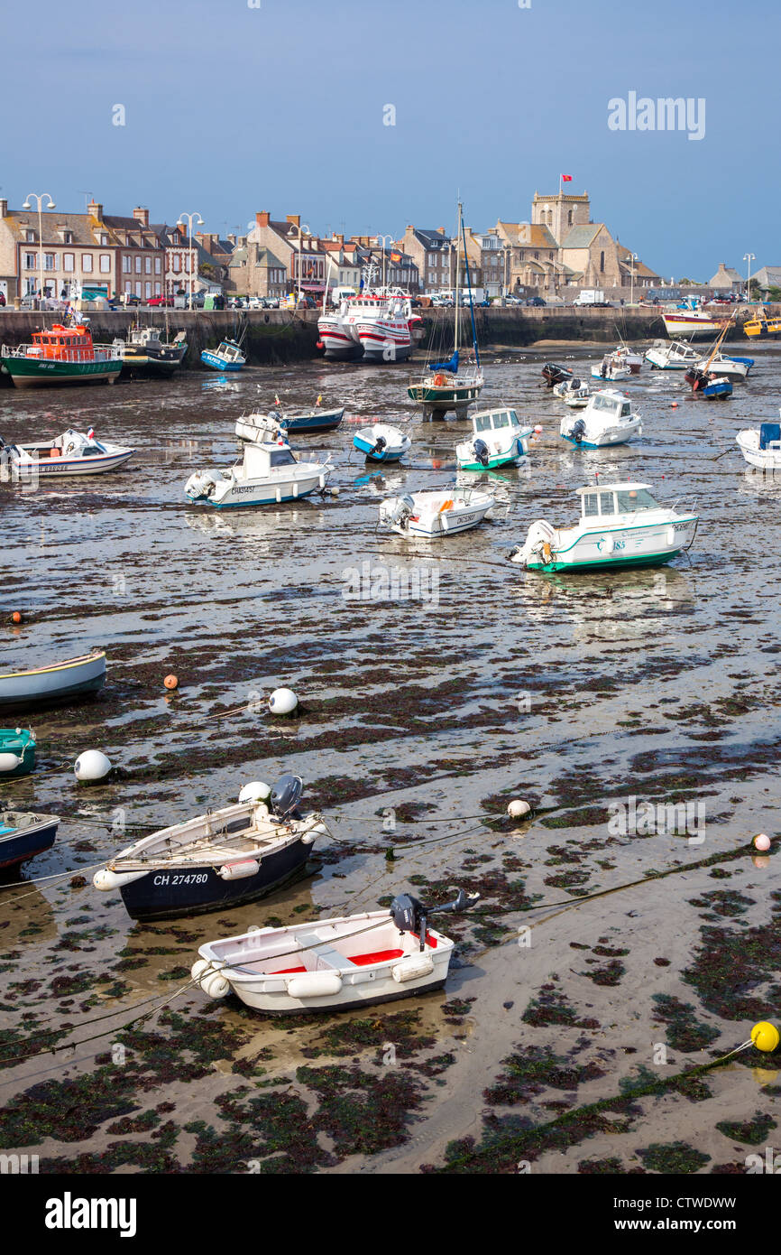 Barfleur harbor hi-res stock photography and images - Alamy