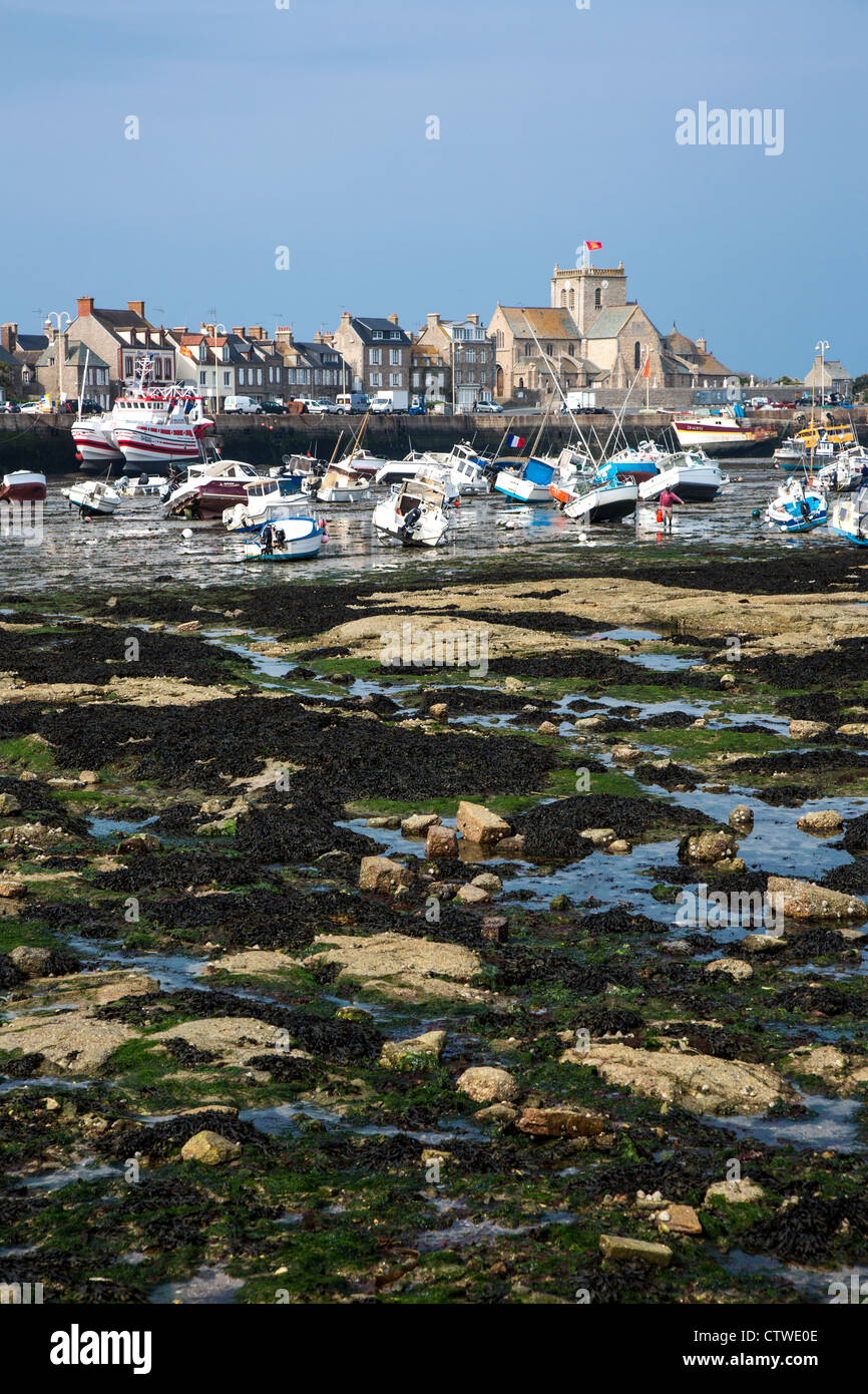France, Normandy, Barfleur, view of the harbor at low tide Stock Photo ...