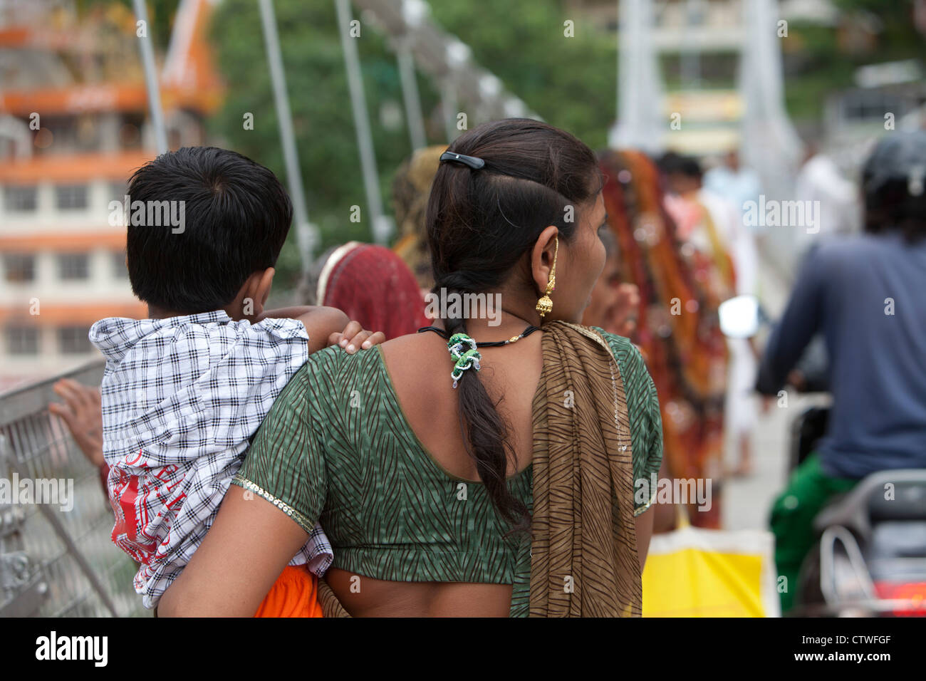 India people woman colors derss urban pictures faces Shalwar Salwar ...