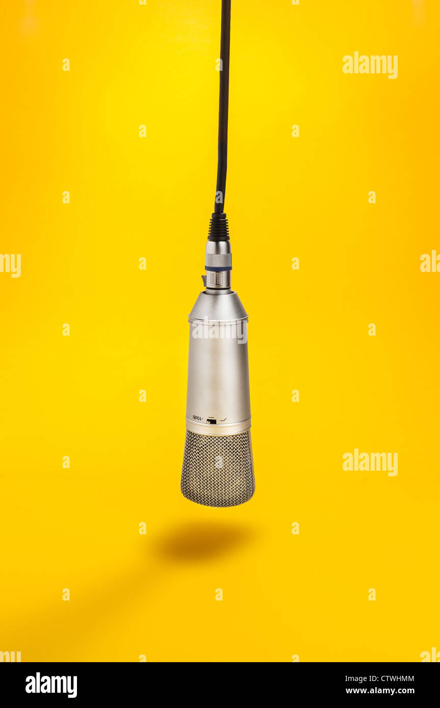 Facing down microphone hi-res stock photography and images - Alamy