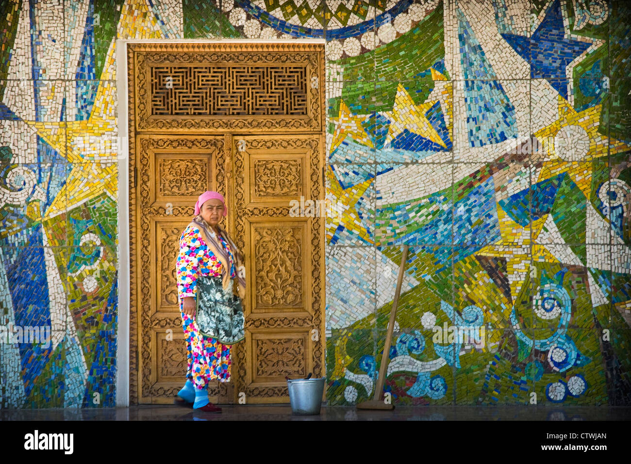 Uzbekistan samarkand daily life hi-res stock photography and images - Alamy