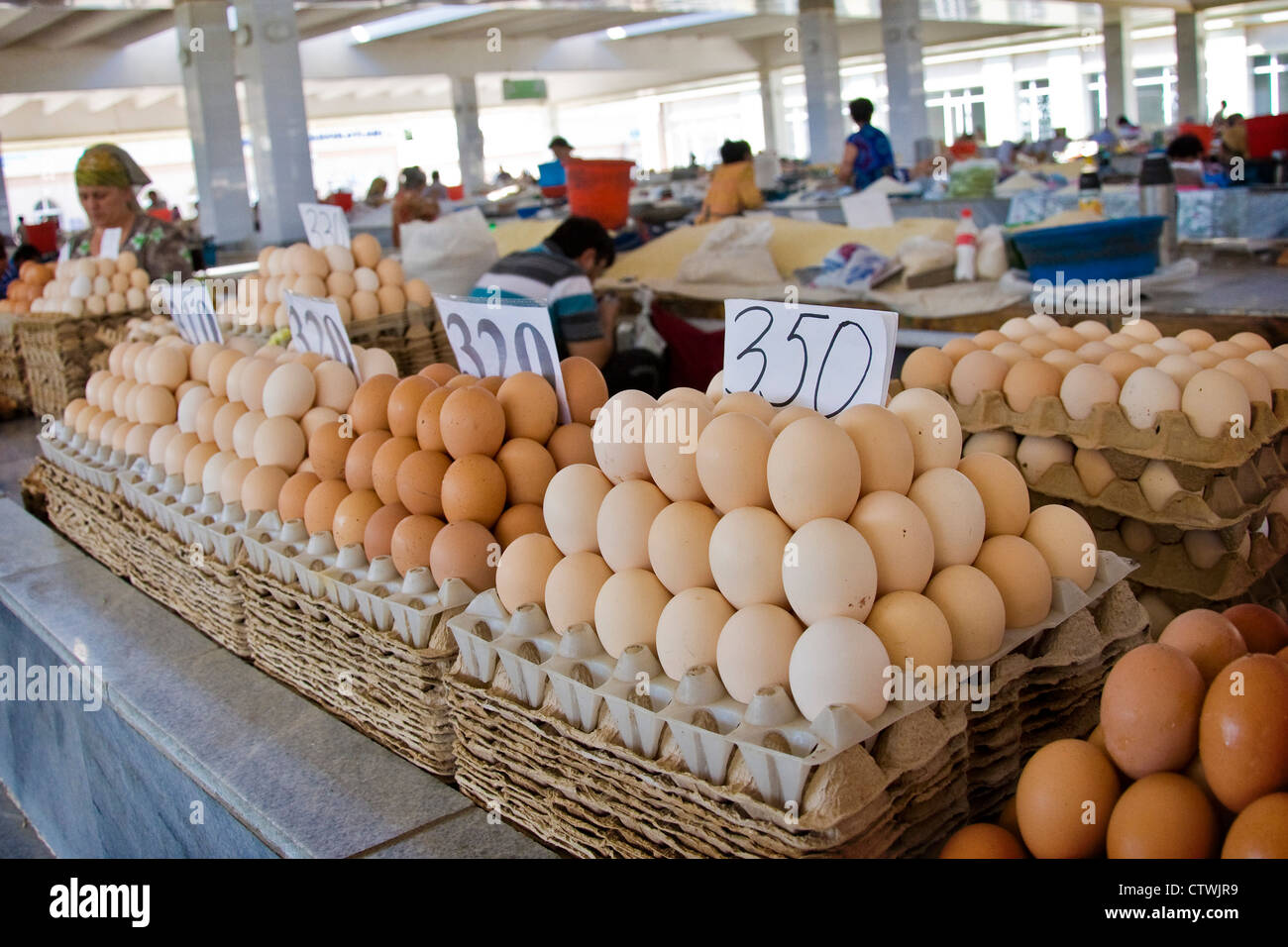 Uzbekistan, Samarkand, Siyob bazaar Stock Photo - Alamy