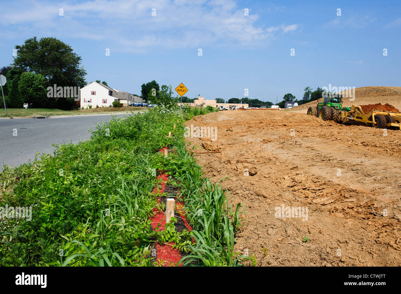 COMPOST FILTER SOCK ON PERIMETER OF CONSTRUCTION SITE USED TO CONTROL ...