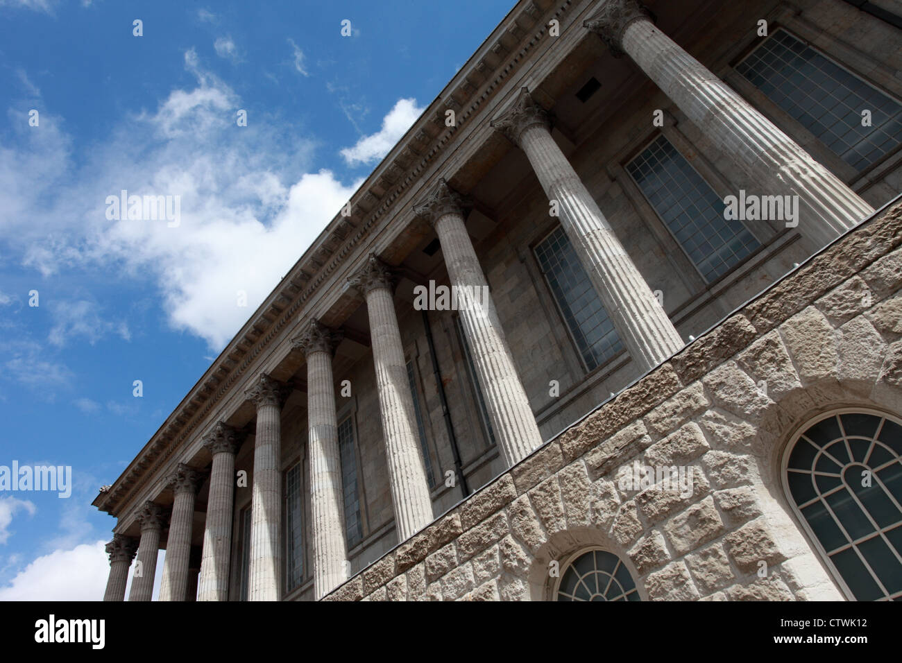Birmingham town hall hi-res stock photography and images - Alamy