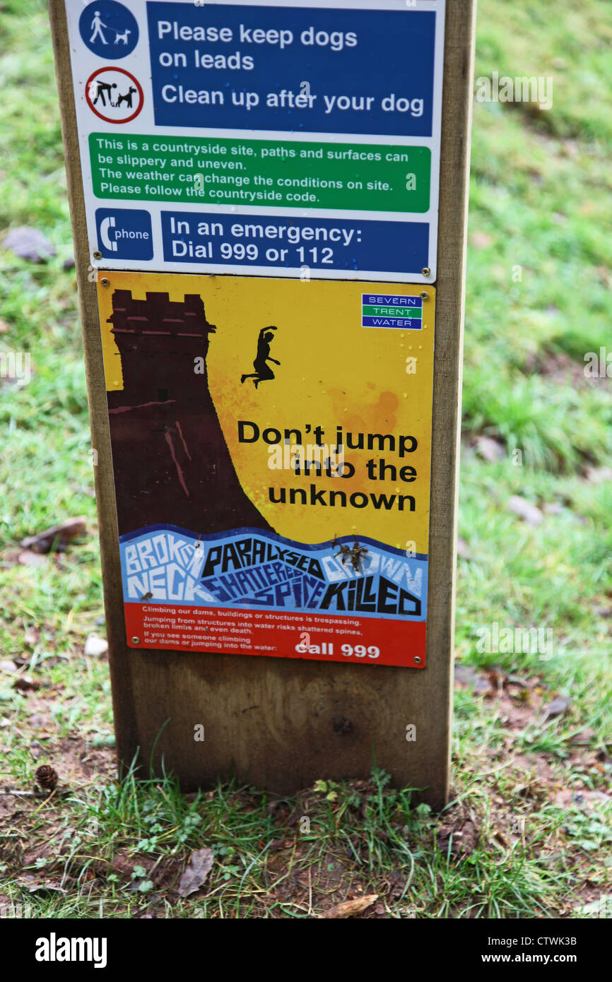 Reservoir warning sign hi-res stock photography and images - Alamy