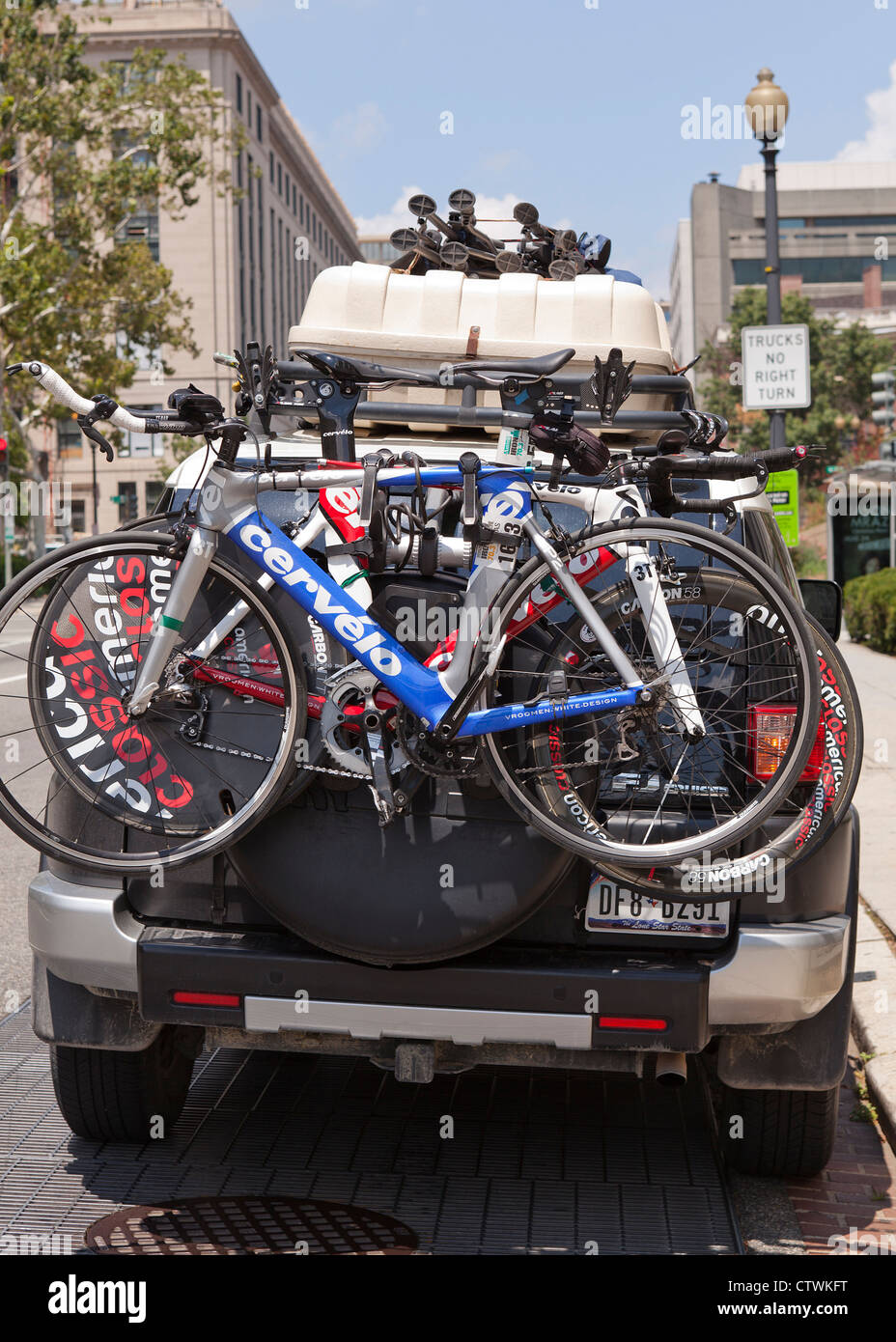 Rear mounted hi-res stock photography and images - Alamy