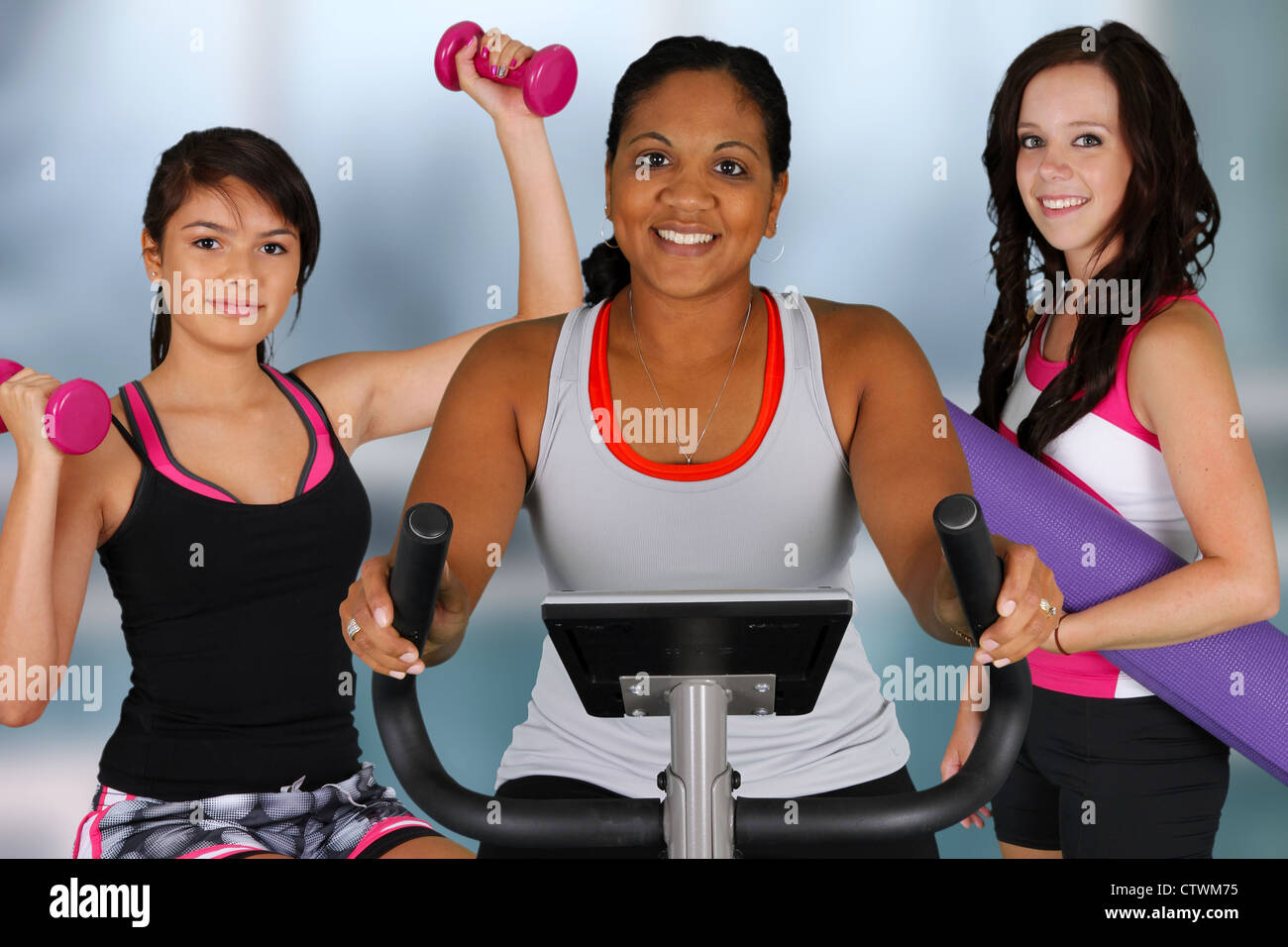 Group of women working out at the gym Stock Photo - Alamy