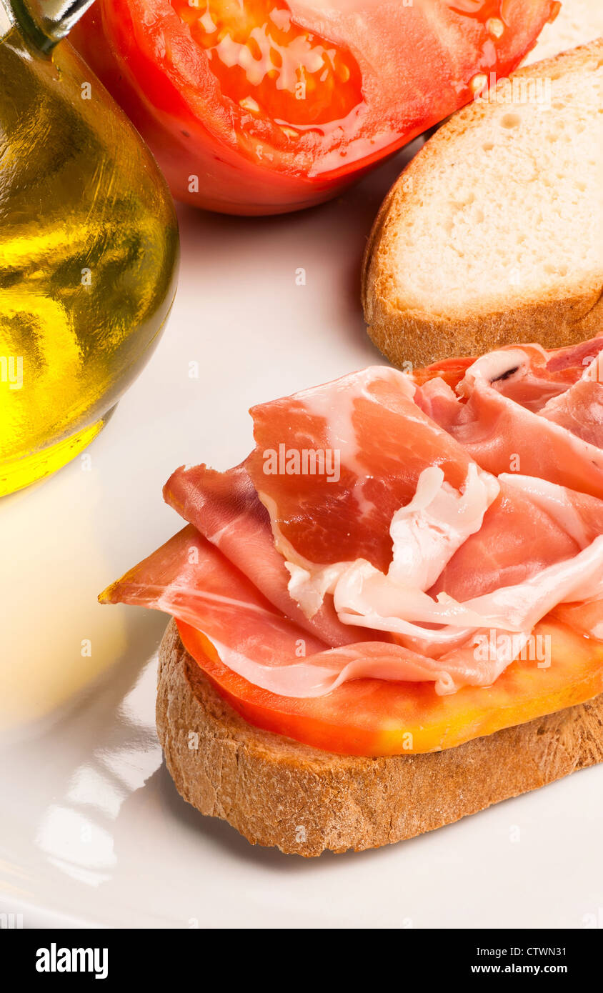 Catalonian tomato bread hi-res stock photography and images - Alamy