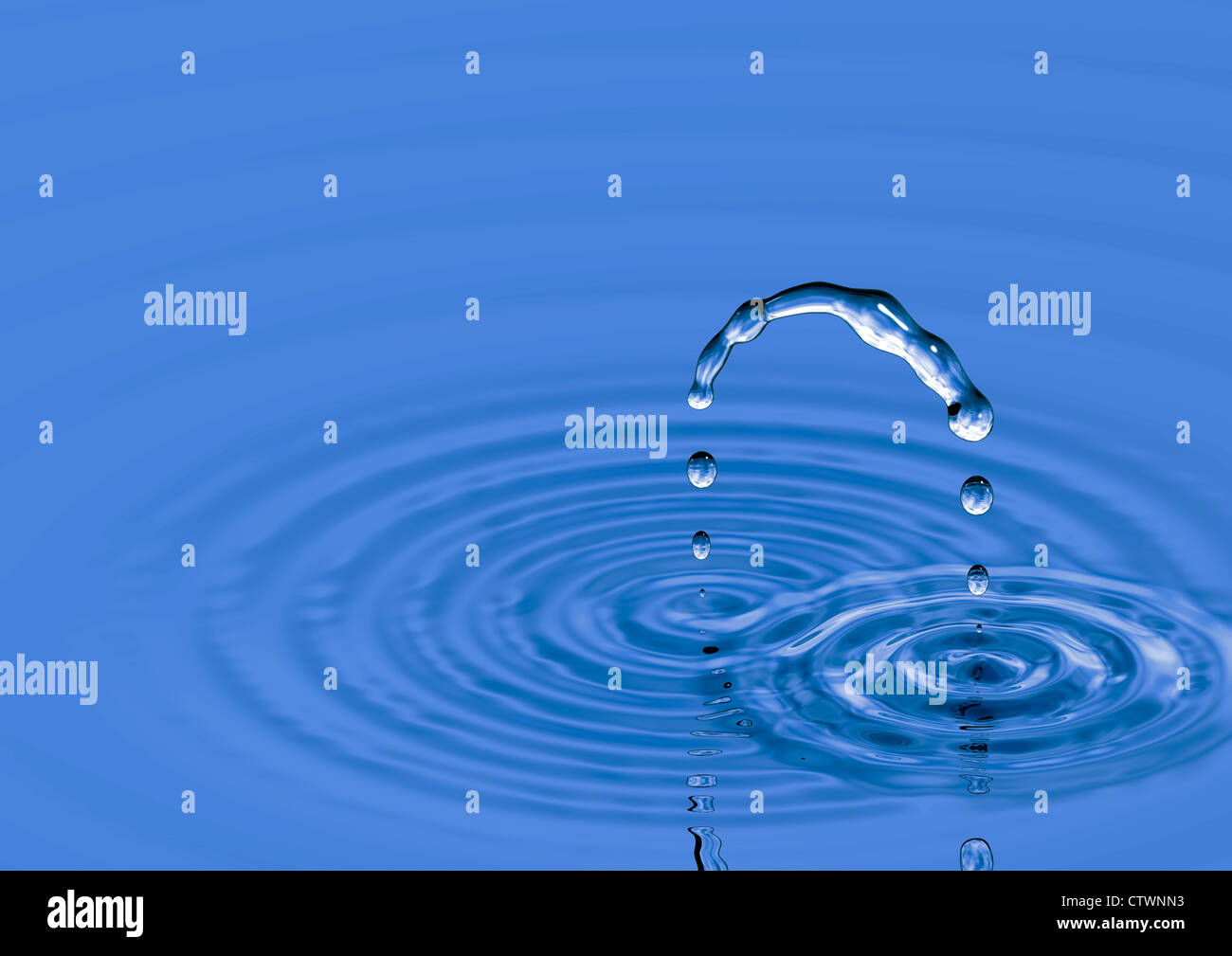 Circular ripple hi-res stock photography and images - Alamy