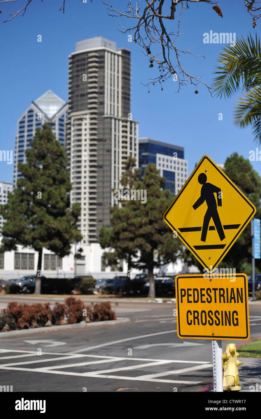 Crossing street sign hi-res stock photography and images - Alamy