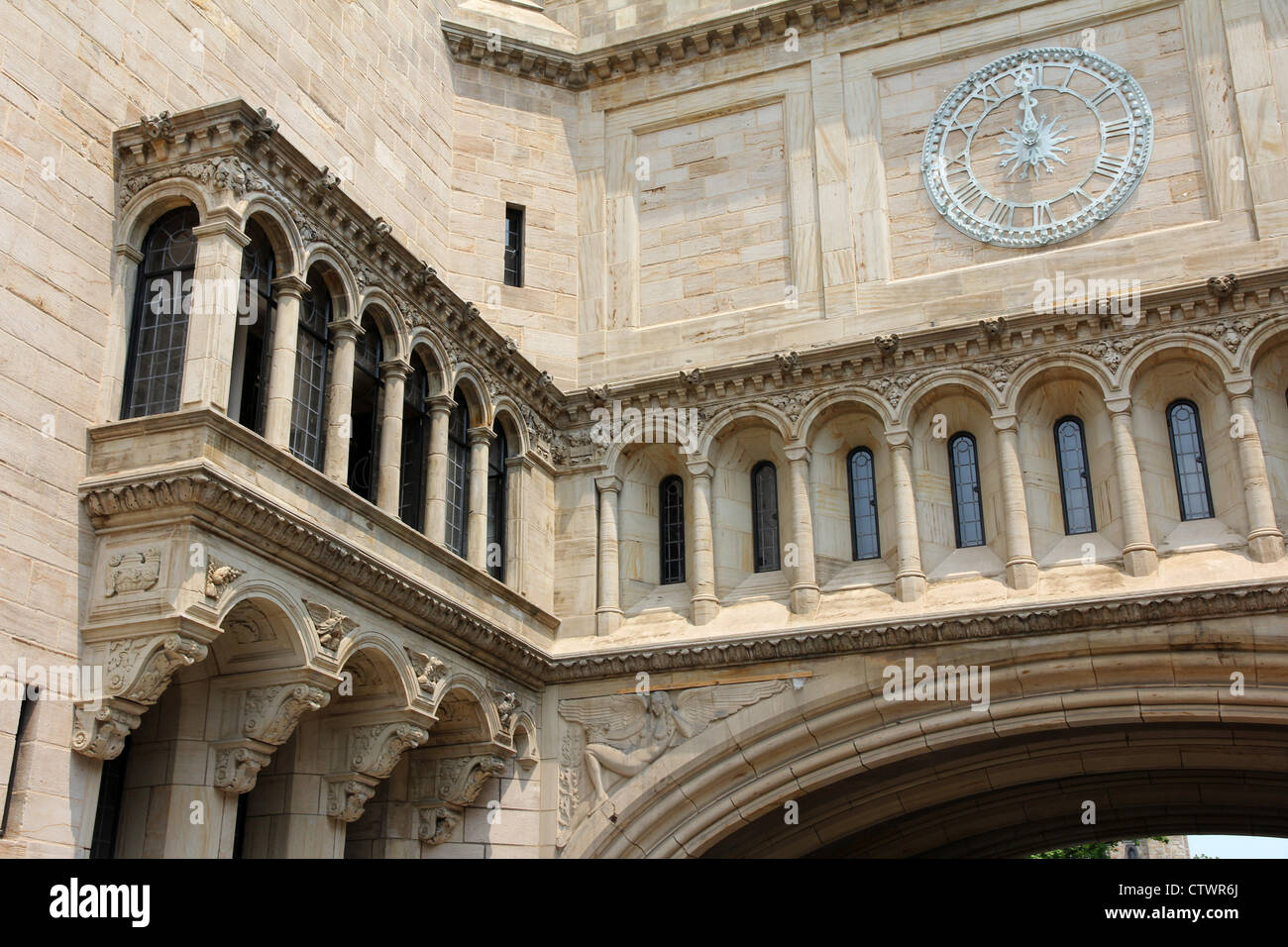 Yale University Arch High Resolution Stock Photography and Images - Alamy