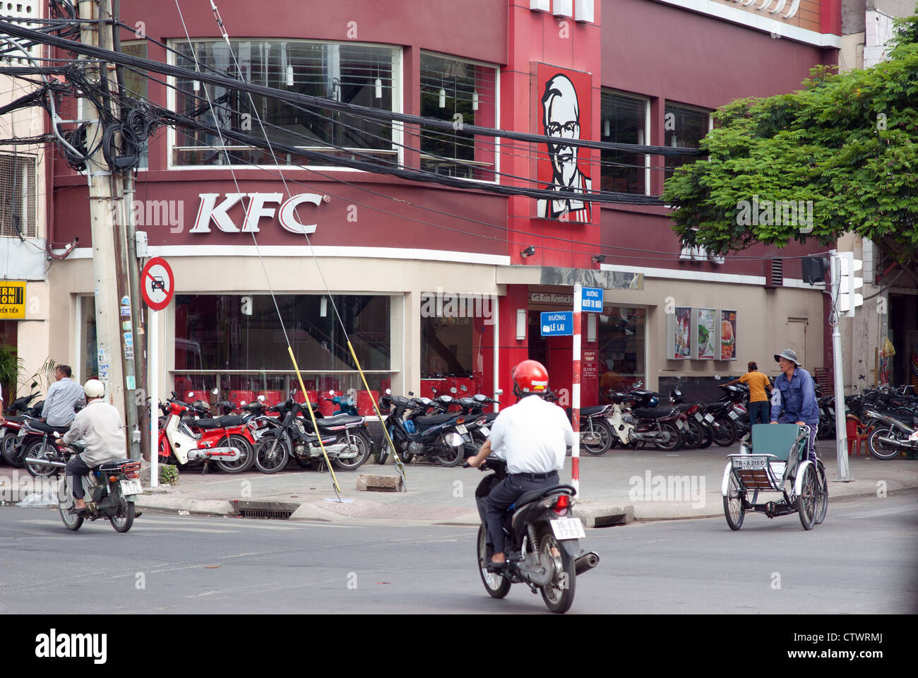 Kentucky Fried Chicken, KFC Vietnam Stock Photo - Alamy