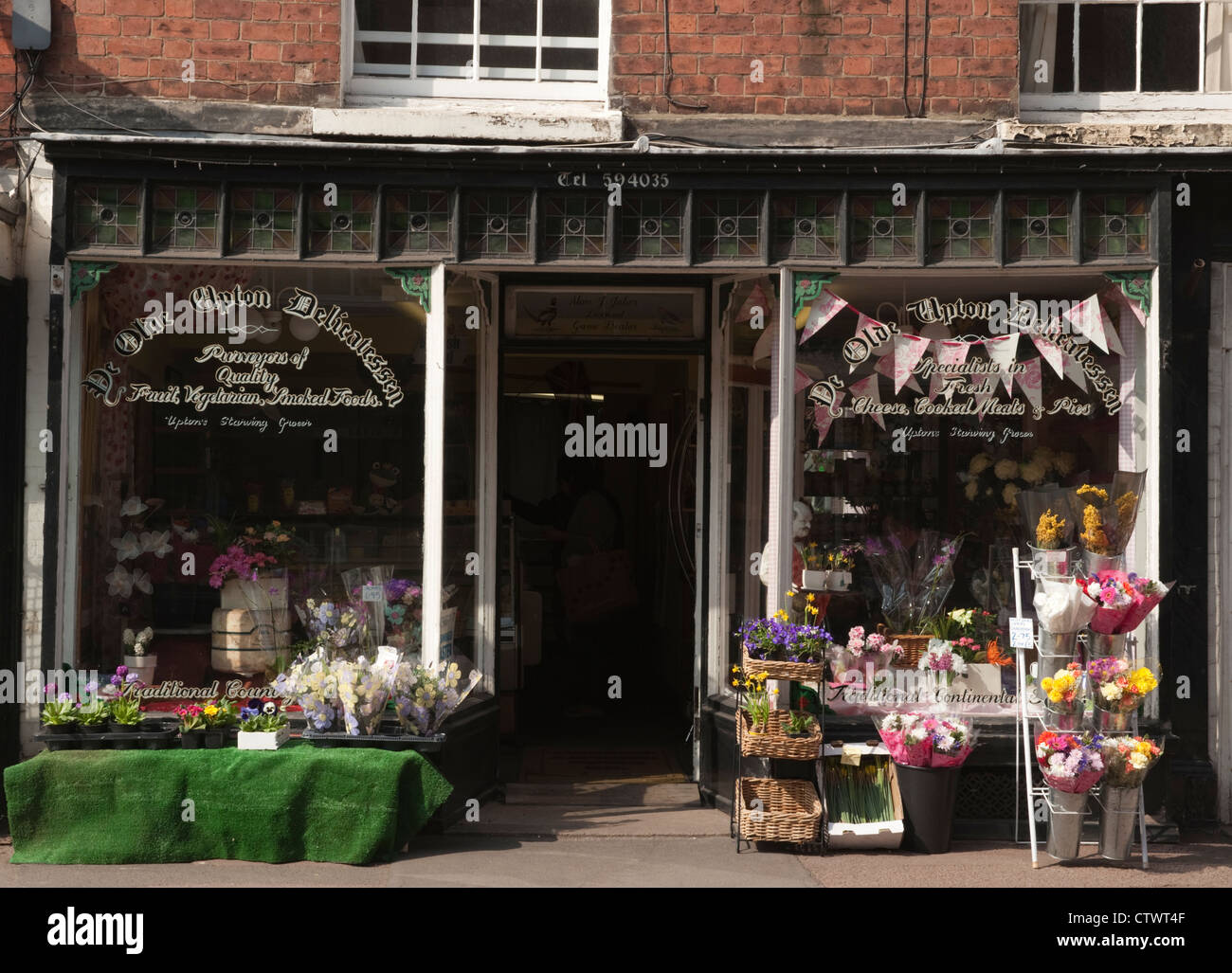 Florist and delicatessen in Upton upon Severn Stock Photo - Alamy