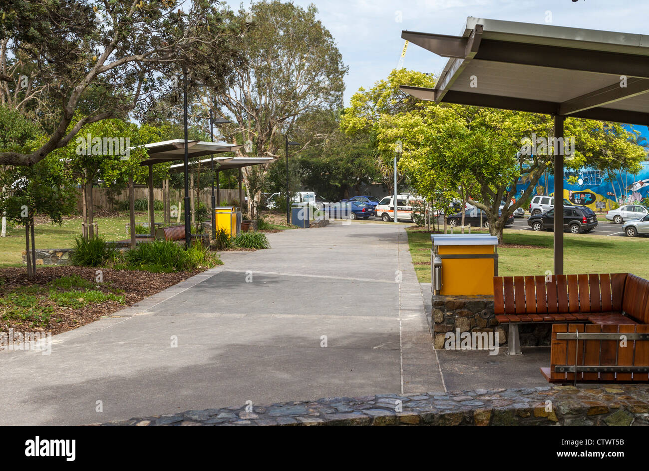 Boardwalk path at Mooloolaba foreshore Stock Photo - Alamy