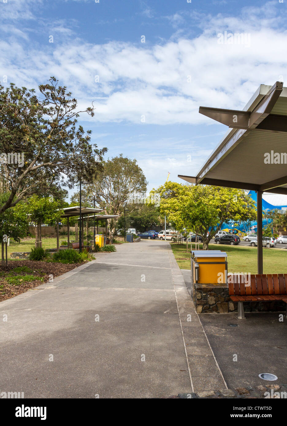 Boardwalk path at Mooloolaba foreshore Stock Photo - Alamy