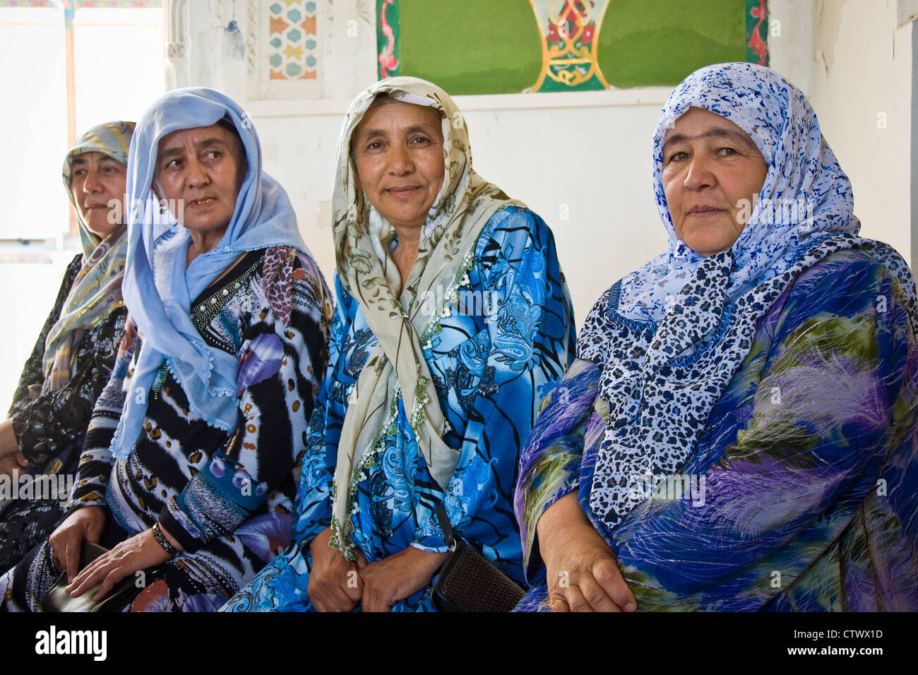 Uzbekistan, Kokand, Women inside Khudayarkhans palace Stock Photo - Alamy