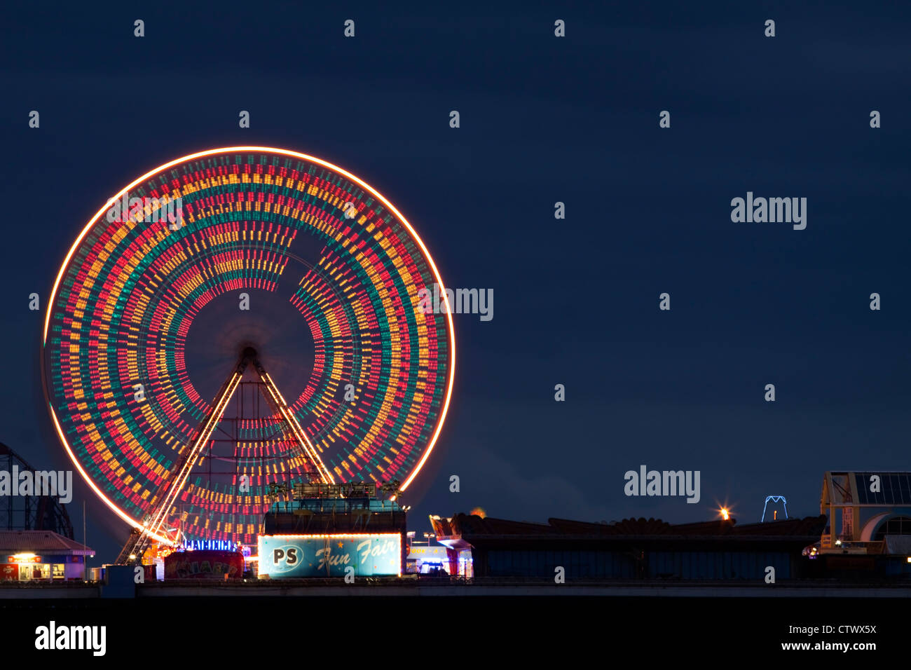 Central pier amusements blackpool hi-res stock photography and images ...