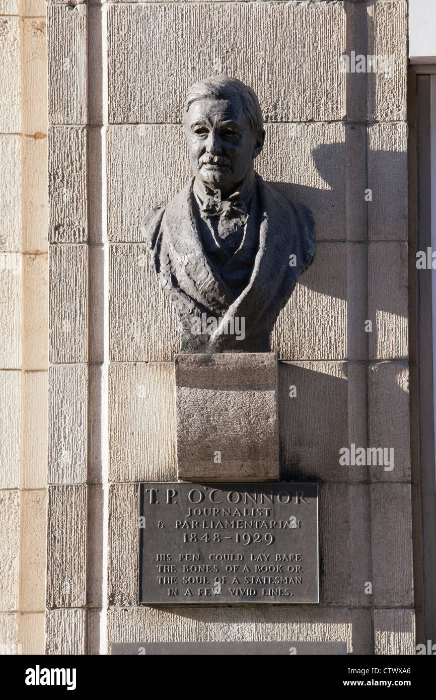 Bust of journalist and politician T. P. O'Connor in Fleet Street ...