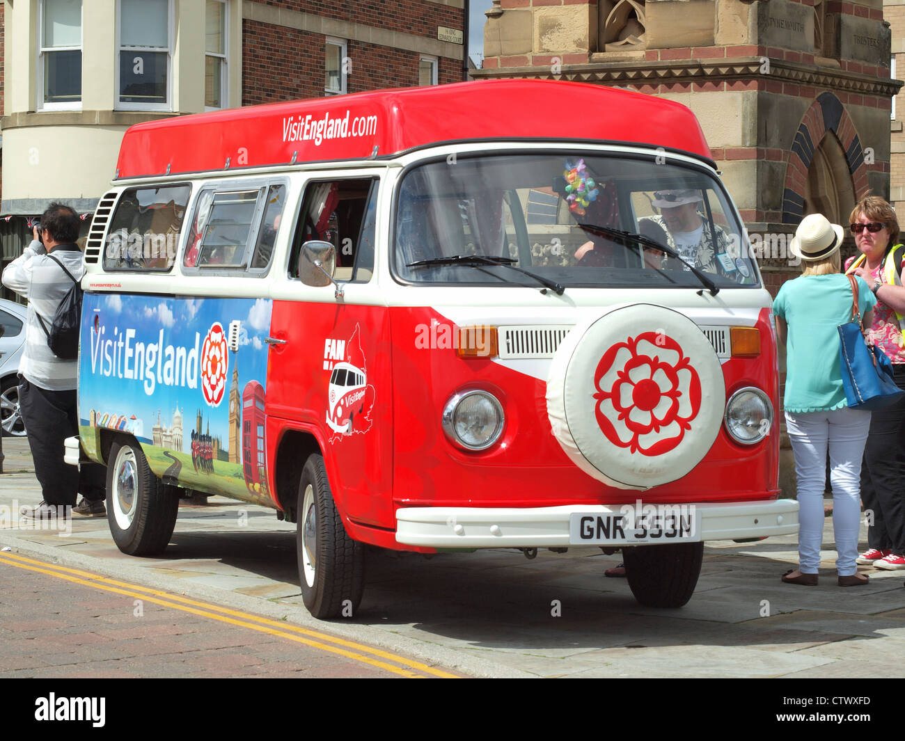 Crowds of people gathering at a vintage Volkswagen classic car and van ...