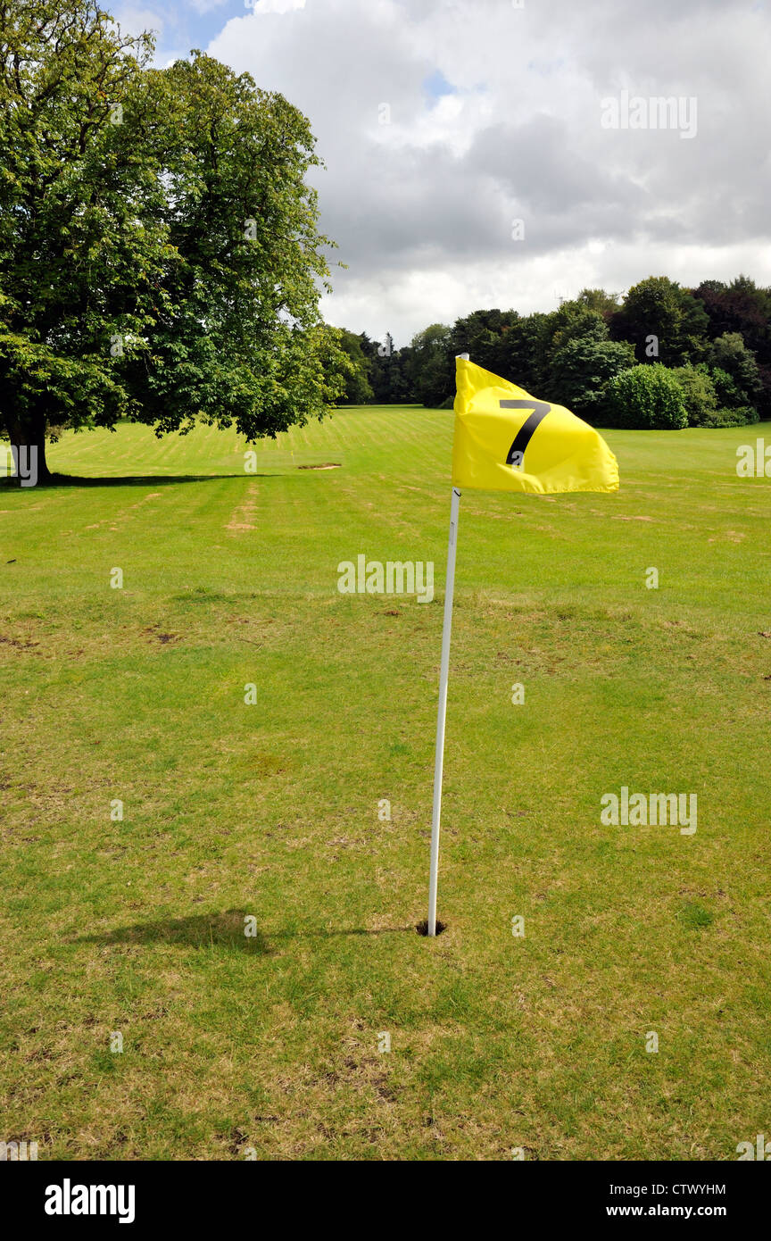 Golf flag sun hi-res stock photography and images - Alamy