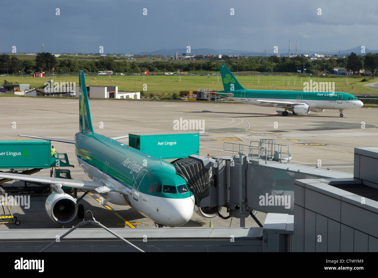 Aerlingus planes hi-res stock photography and images - Alamy