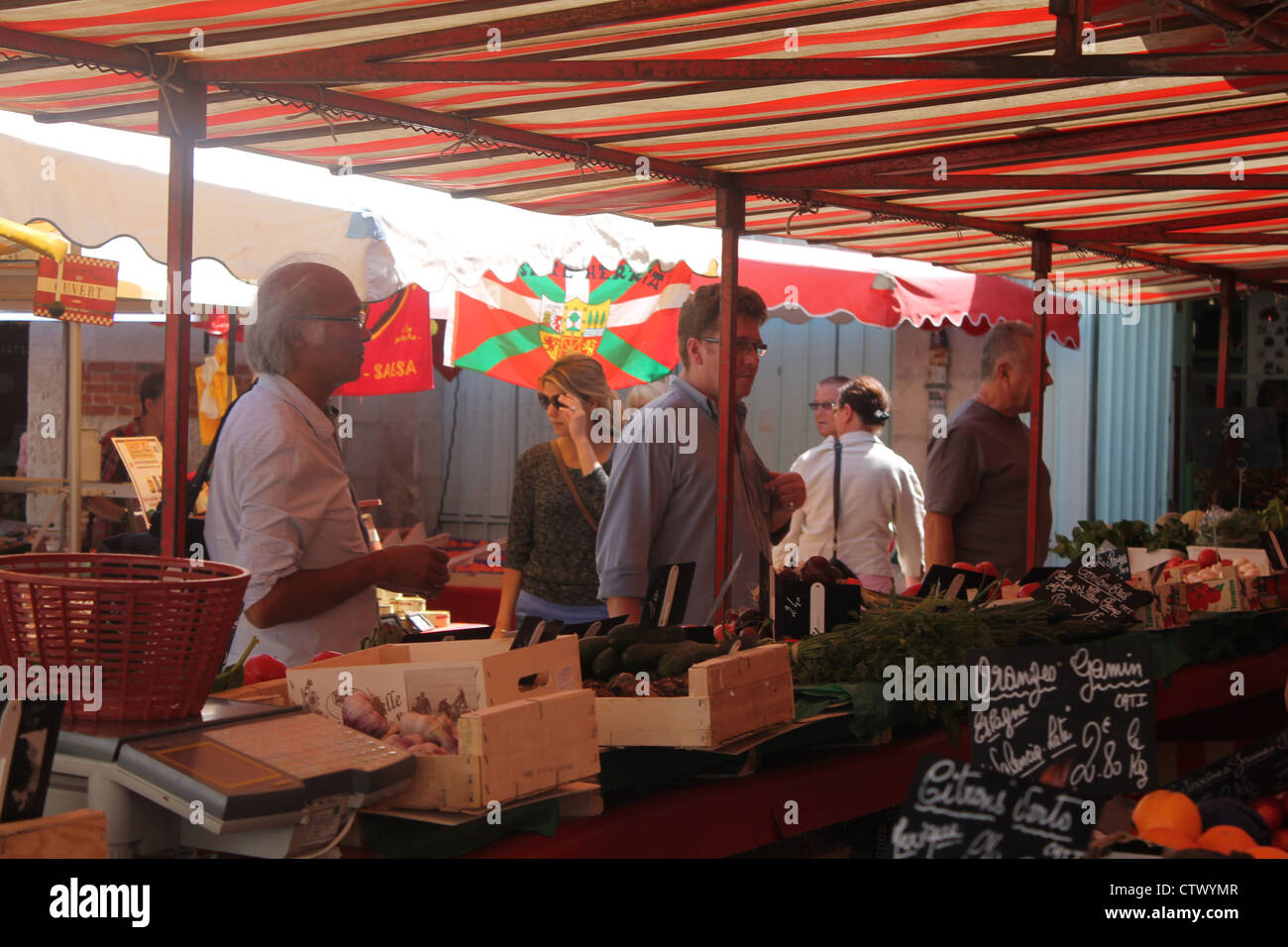 The La Rochelle outdoor and indoor food market Stock Photo - Alamy
