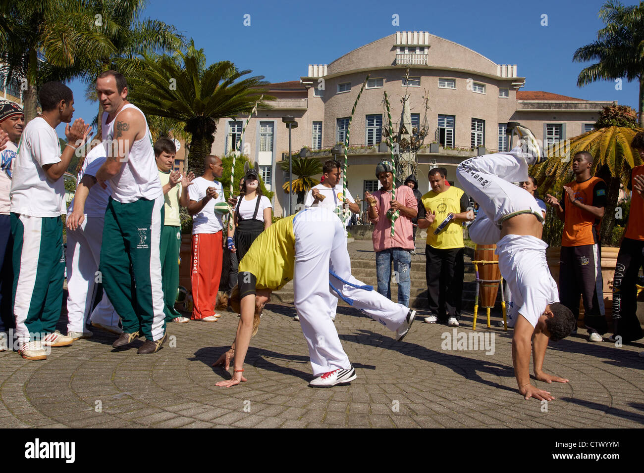 Capoeira game hi-res stock photography and images - Alamy
