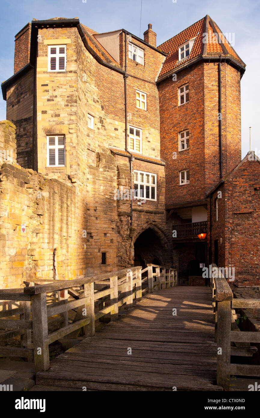 Newcastle gate hi-res stock photography and images - Alamy