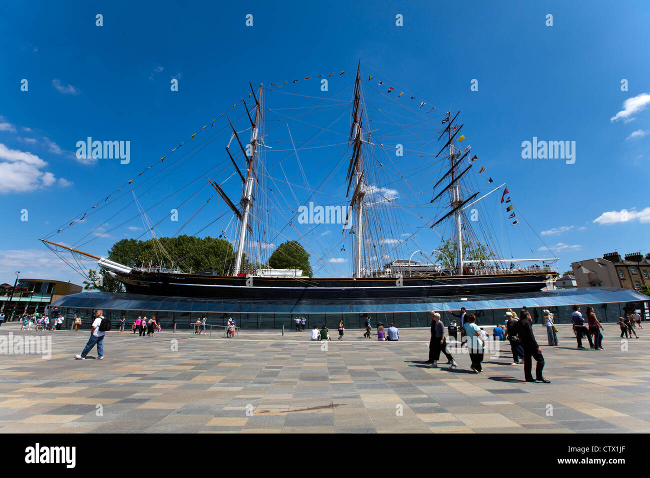 Clipper ship profile hi-res stock photography and images - Alamy