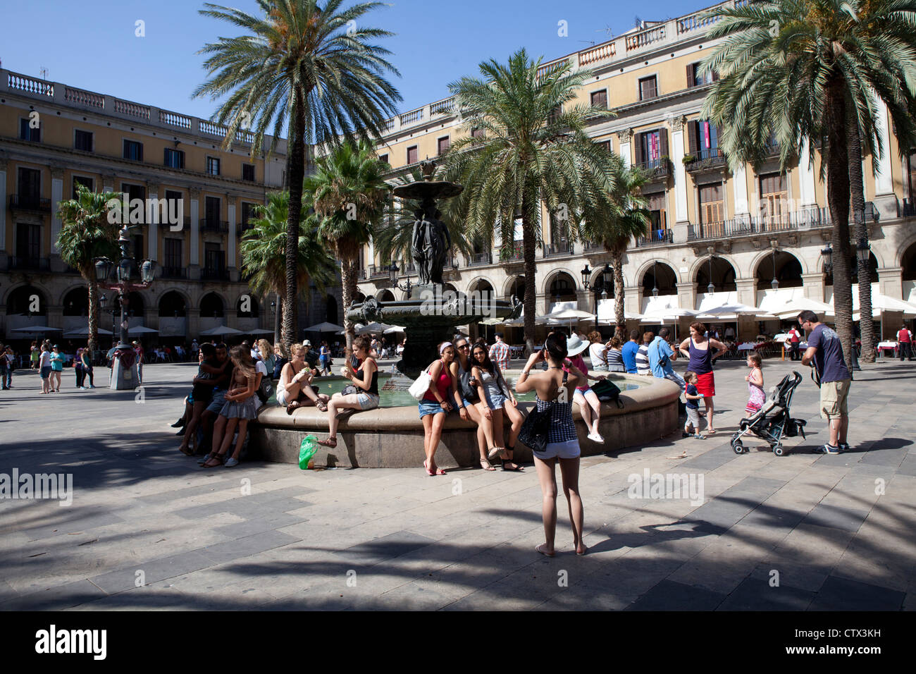 Placa reial square hi-res stock photography and images - Alamy