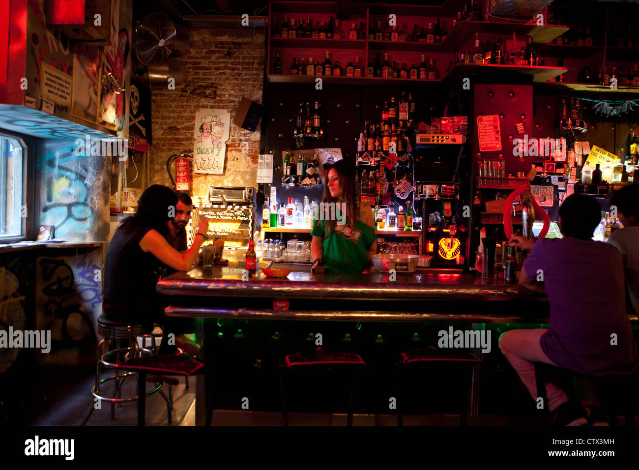 Nightlife Barcelona Spain Stock Photo - Alamy