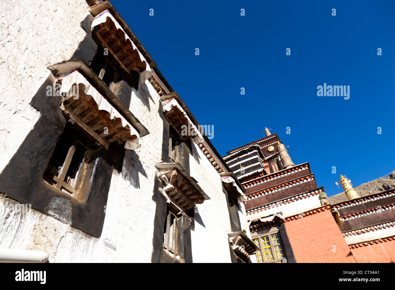 Ancient Potala Palace, Lhasa, Tibet Stock Photo - Alamy