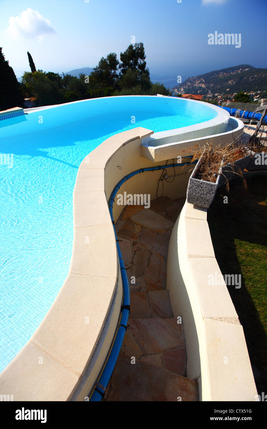 Big pool splash hi-res stock photography and images - Alamy