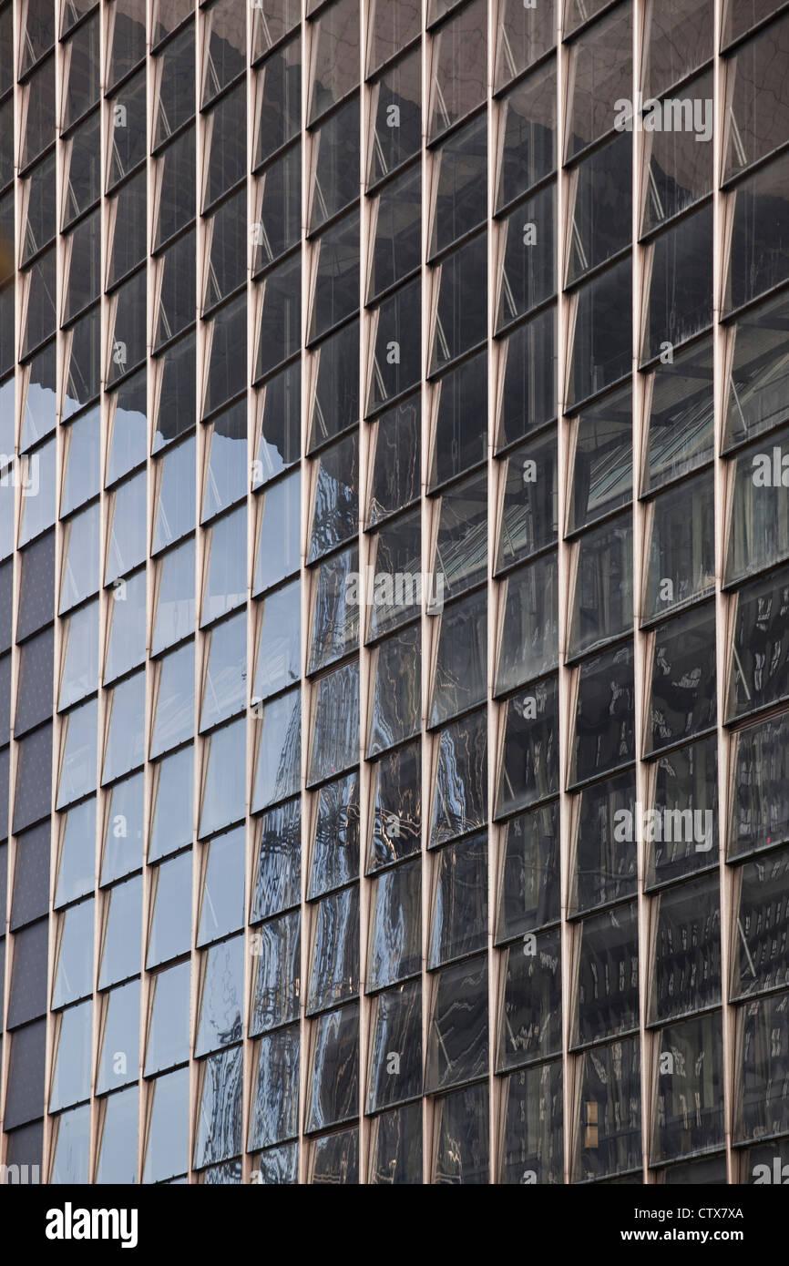 Parisian office hi-res stock photography and images - Alamy