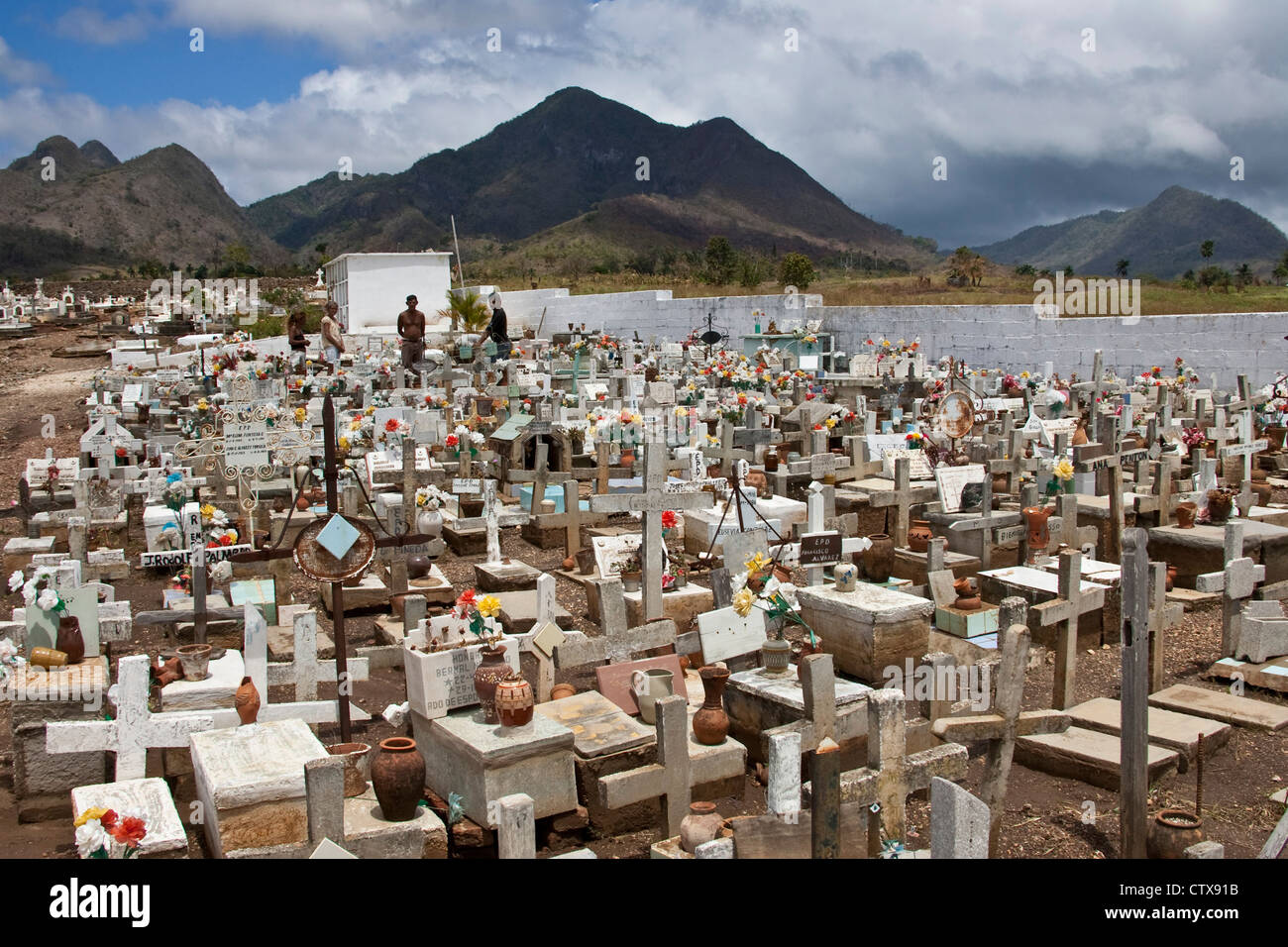 Cuban Cemetery, Trinidad, Cuba Stock Photo - Alamy