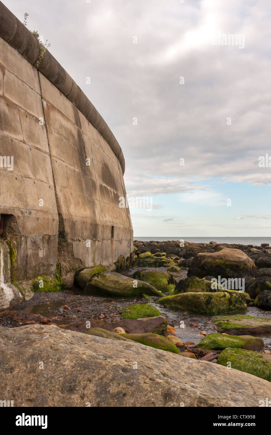Sea defense hi-res stock photography and images - Alamy