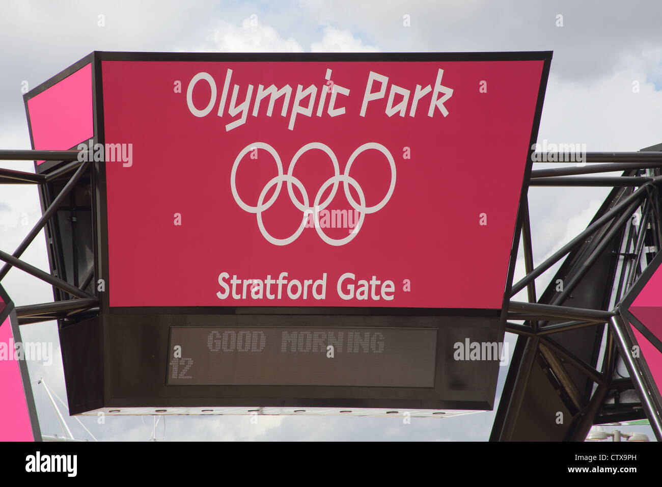 Olympics sign london 2012 hi-res stock photography and images - Alamy